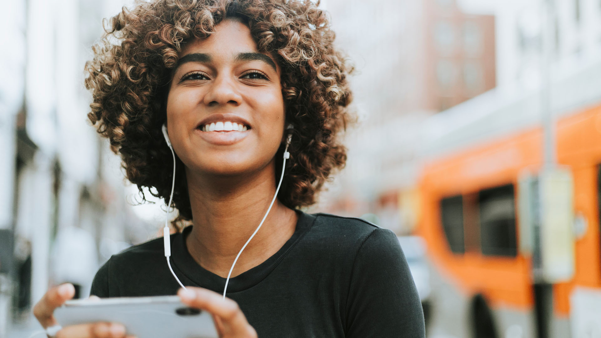 Meta - SIAE, pace fatta? Torna la musica su Facebook e Instagram | Bugnion